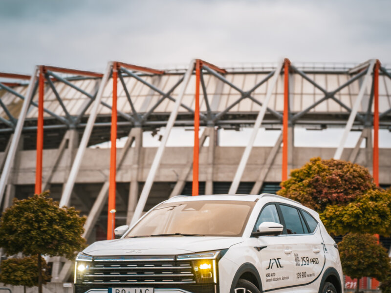 Poradnik kupującego: czy warto kupić JAC JS8 Pro w 2025 roku?